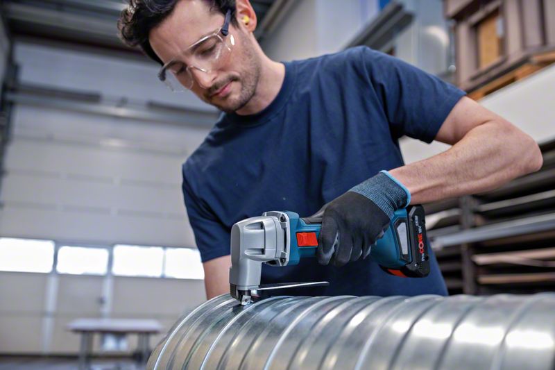 Bosch Akumulatorske makaze za lim GSC 18V-16 E